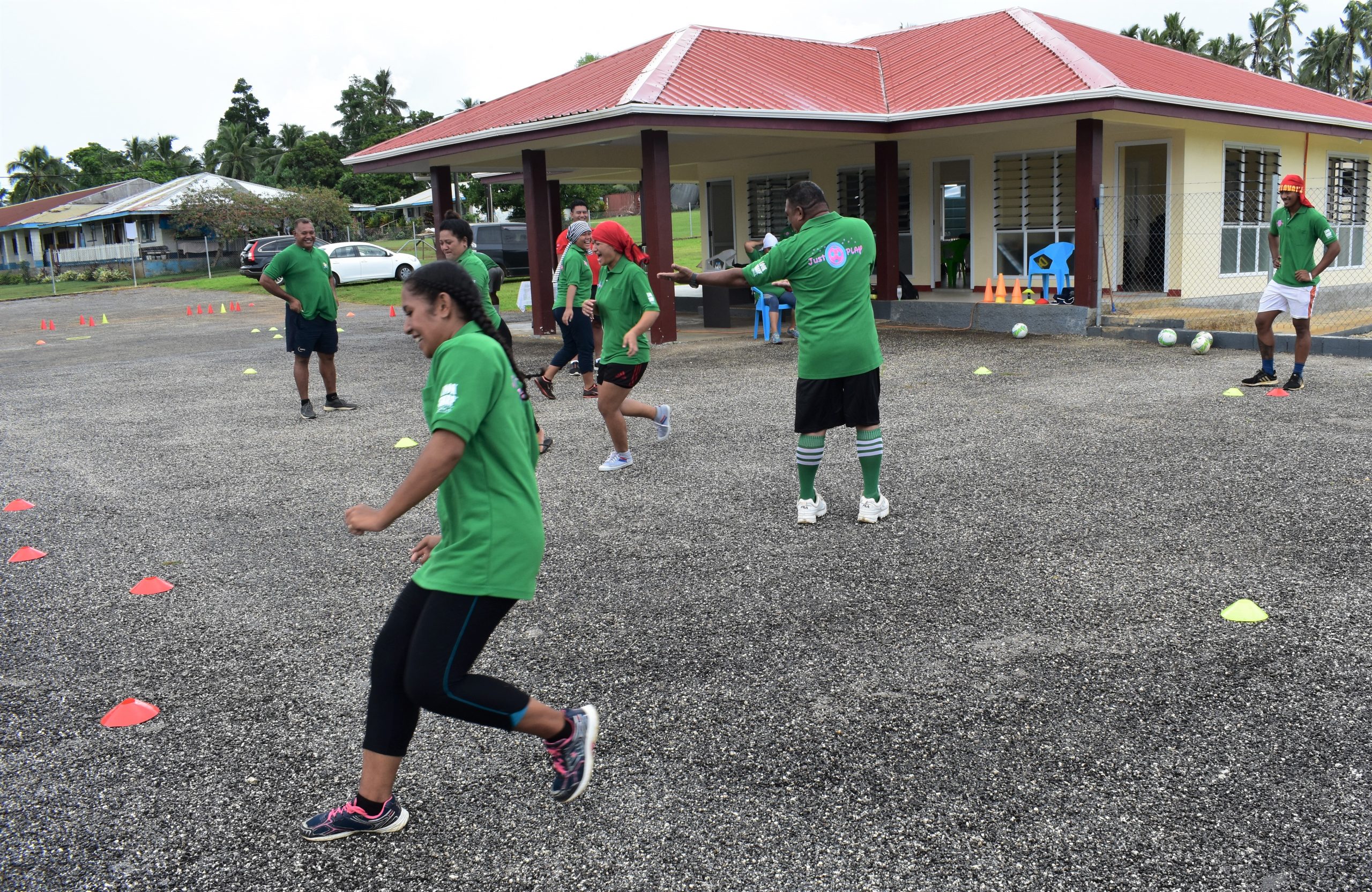 Vava’u volunteers undergo Just Play training | TongaFootball